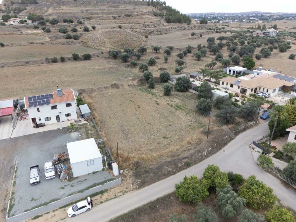 Residential Field in Pera Nicosia
